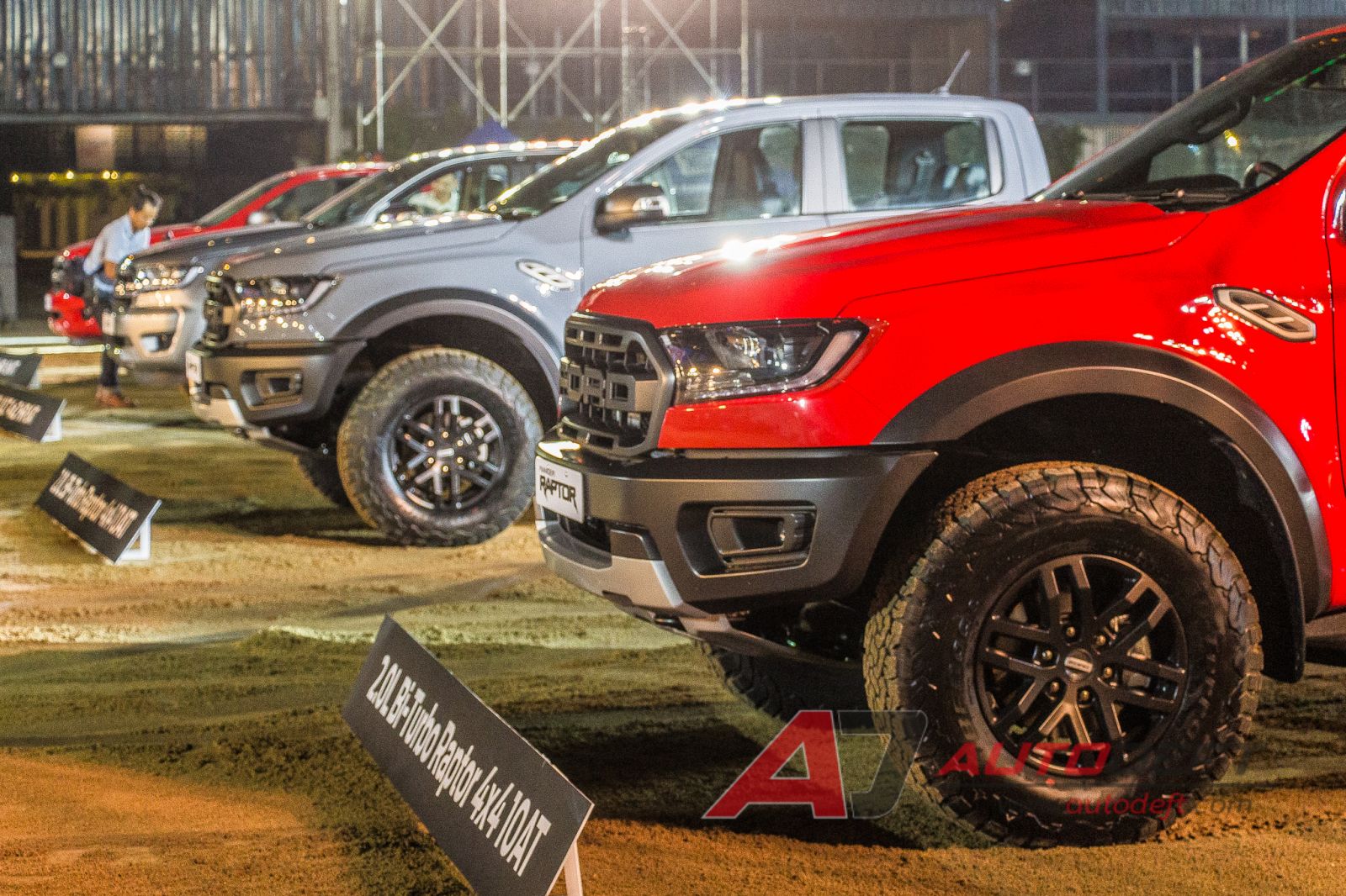New Ford Ranger มาดใหม่กระบะพันธุ์ดุแรงสุดในไทย เริ่ม 559,000 บาท | AUTODEFT ข่าวรถยนต์ รีวิวรถ ...